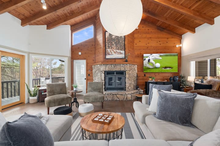 Comfiest Beds In Flagstaff, Spring Time Getaway - Flagstaff, AZ