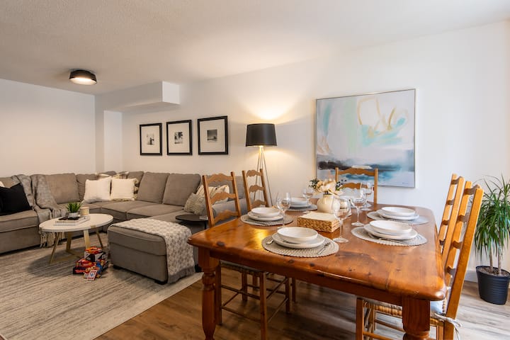 Newly Renovated, 30min To Downtown, 10min To Beach - Toronto