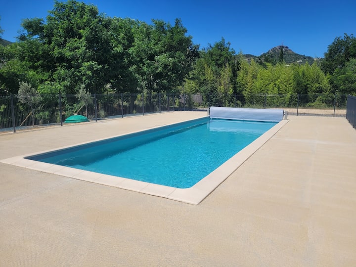 L'escapade De Vallon, Maison Climatisée Et Piscine - Vallon-Pont-d'Arc