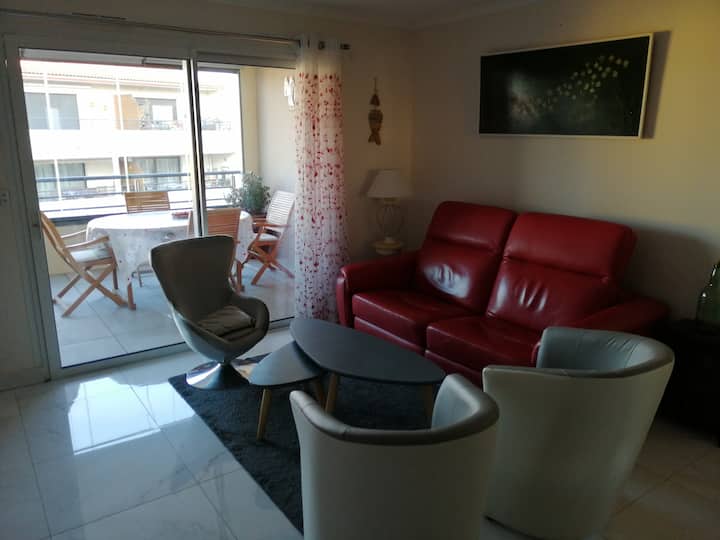 F2  Bel Appartement De 55m2 En Résidence Standing - Valras-Plage