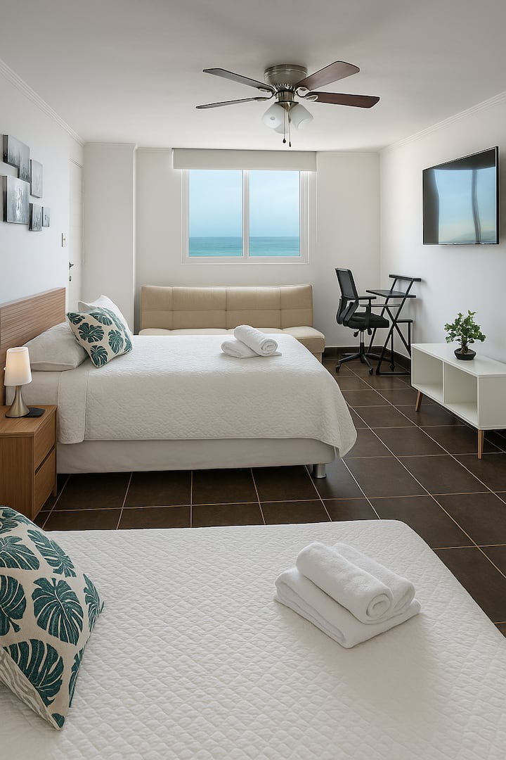 Seaside Retreat · Private Bath & View - Pérou