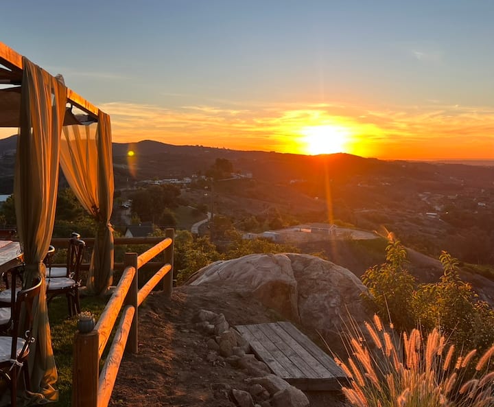 Romantic & Luxurious Farmhouse With $1m Sunset - Bonsall, CA