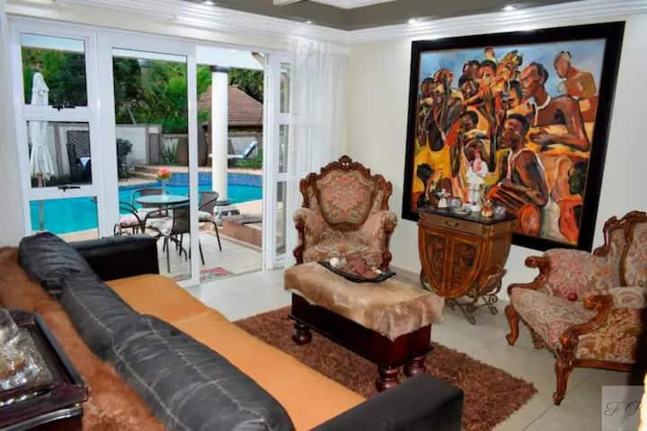 Frederick's Place Giraffe Room - Pretoria