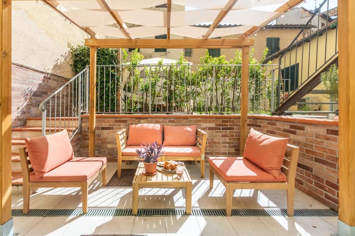 Parnaso Apartment, Private Garden Near The Center - Florence