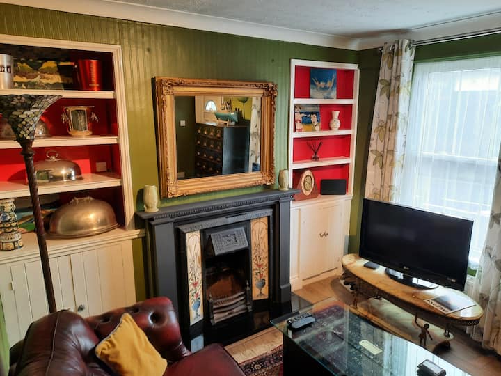Character Victorian Cottage, In Ancient Rye. - Camber Sands