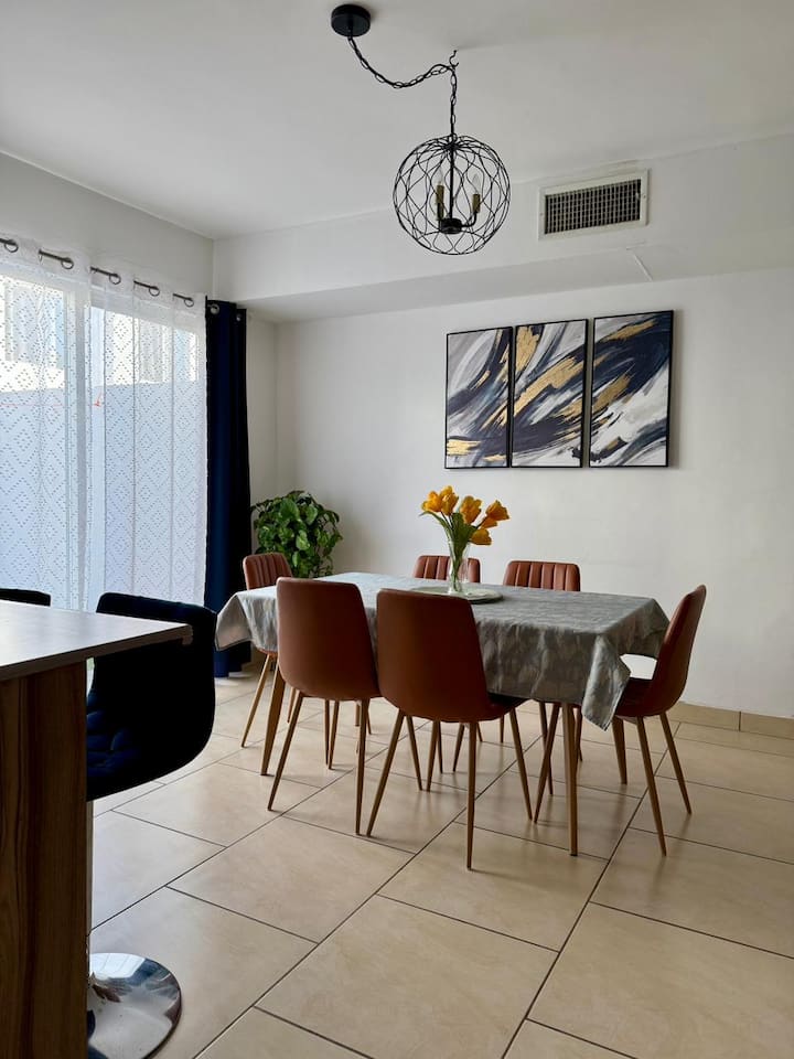 Moderna Casa 3 Recámaras-3 Baños En Zona Privada - Torreón