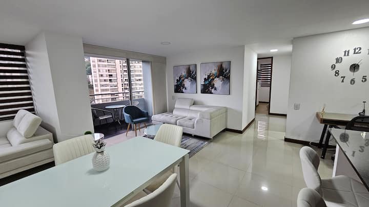 Linda Vista, Moderno, Mobiliario Nuevo 2 Cuartos - Medellín
