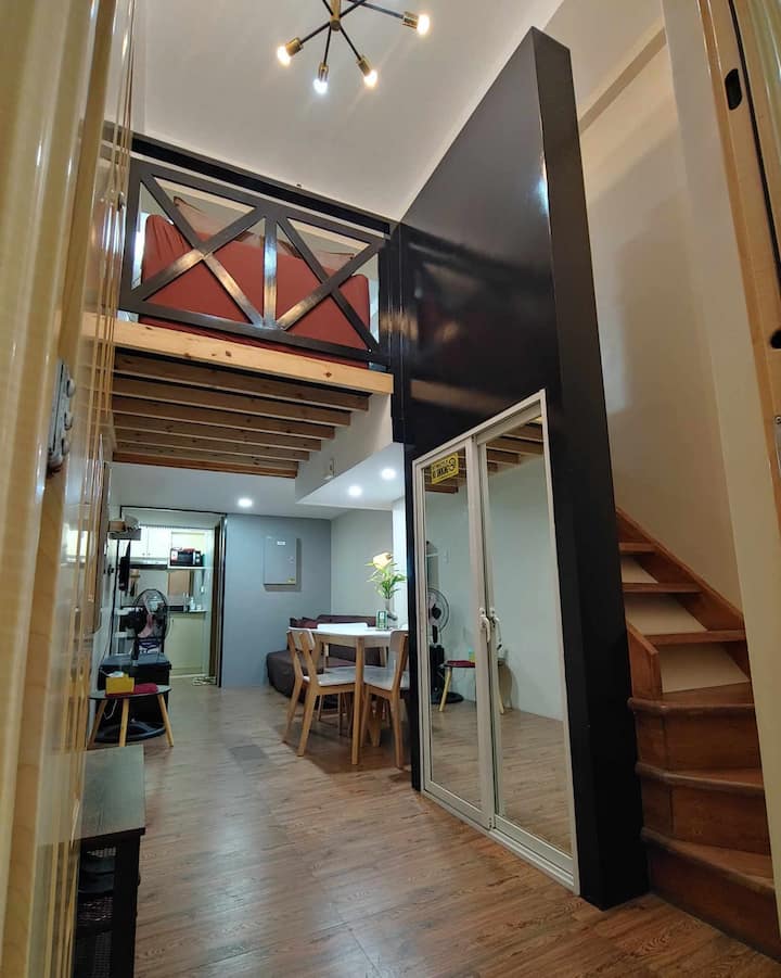 Cozy Loft Type W/ 2 Queen 2 Sofa Bed - 5min Sm - Baguio