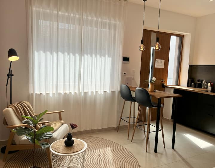 Modern Studio In Prime Location – Place To Be Stay - Pforzheim
