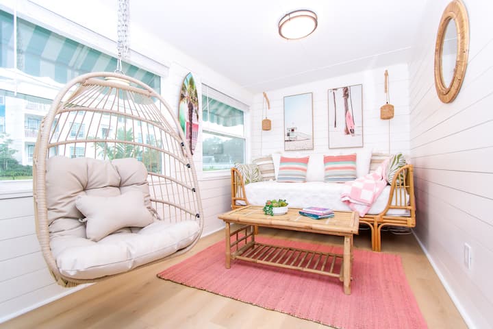 Family Fun~pool, Gameroom+bikes, Near Beach/trail - Swan Lake, Clearwater