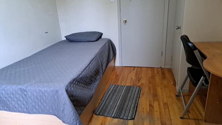 Private Room N2 And Free Parking - Edmundston