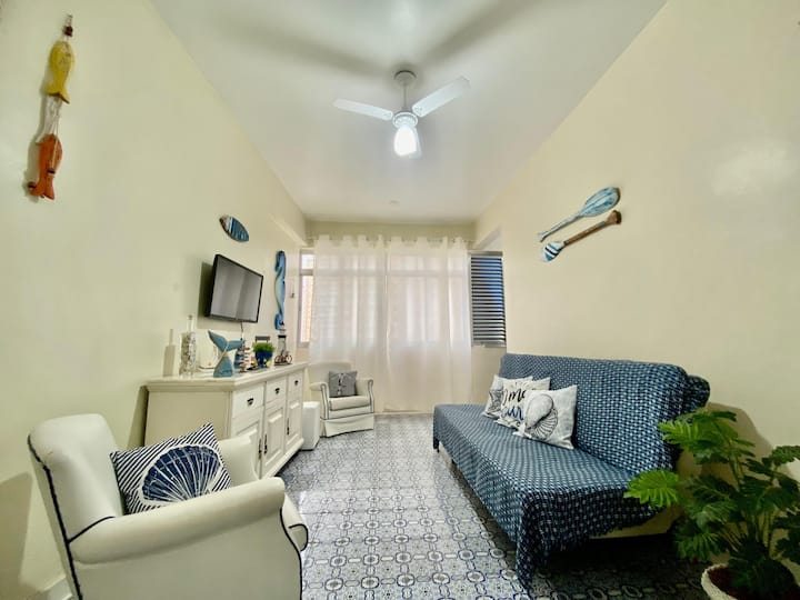 Apartamento A 50 Metros Da Praia De Pitangueiras. - Guarujá