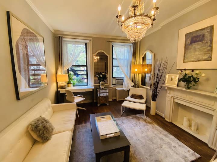 Parisian Chandelier Studio Heart Of West Village! - Jersey City, NJ