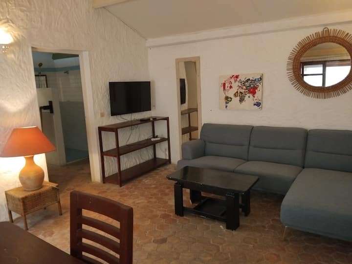 Super Appartement 1 Chambre Salon Services Inclus - Abidjan