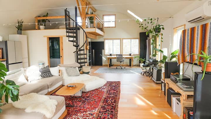 Barndominium With Sauna/hot Tub/coldplunge In Town - Black Mountain, NC