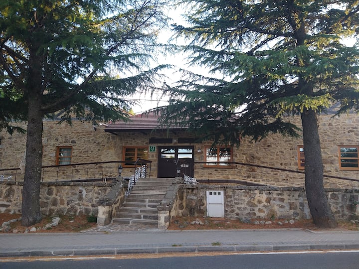Cuartel 7 - Las Navas del Marqués