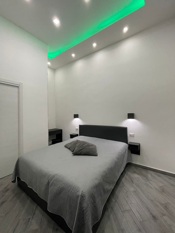 Isabel Home - Naples