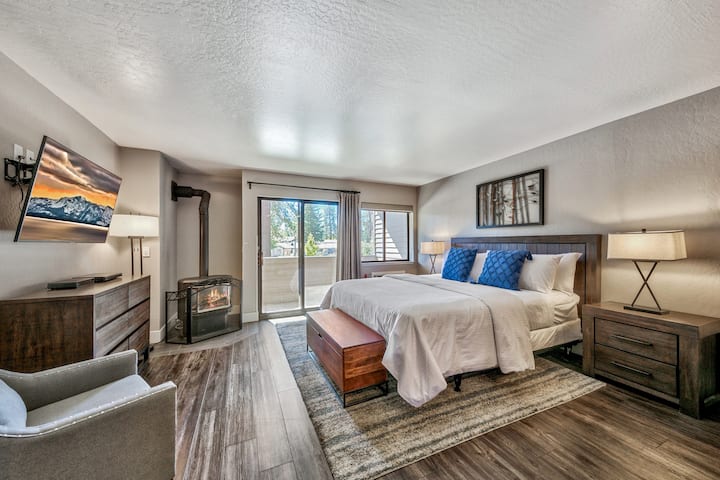Lakeland Village #118 - Beautifully Updated Studio - Lakeside Beach, CA