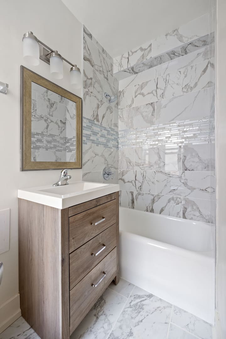 Stunning Gold Coast Studio - Chicago