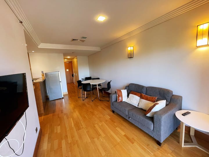 Vista Heights – Cbd Apartment With Pool & Gym - Auckland