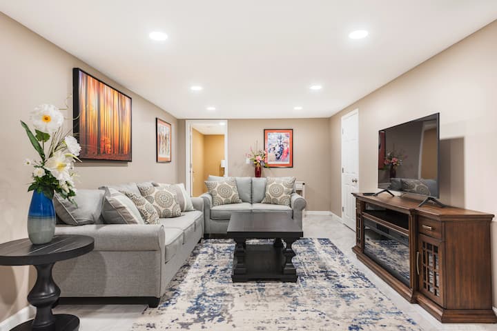 Entire Private Family Home - Louisville, KY