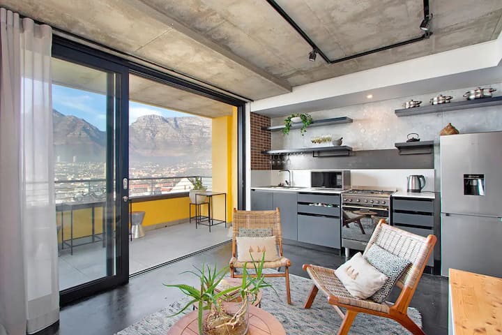 Modern Place With Rooftop Pool - Camps Bay