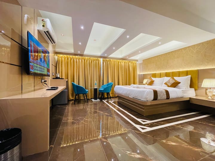 Luxury Room In A Club House Near Juhu Beach - Mumbai