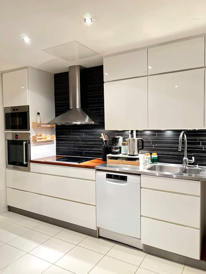 Cozy Quiet Apartment In Central Stockholm - Sundbyberg