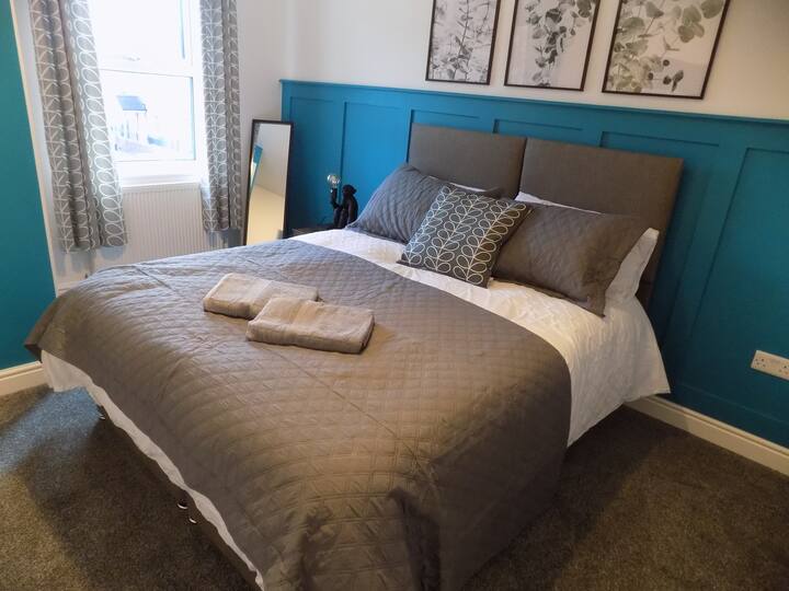 4 Bed Luxury Townhouse*parking - 링컨