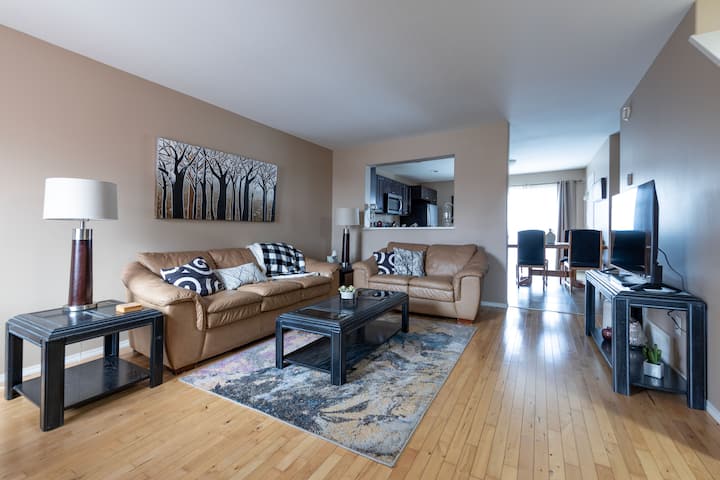 Executive Townhouse - Lloydminster