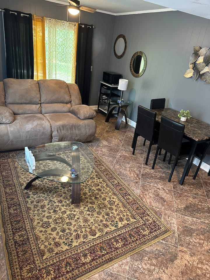 Peaceful Cozy 1 Bedroom - Bonaire, GA
