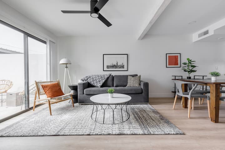 Luxe 2br Condo - Walk To Old Town Scottsdale! - Scottsdale, AZ