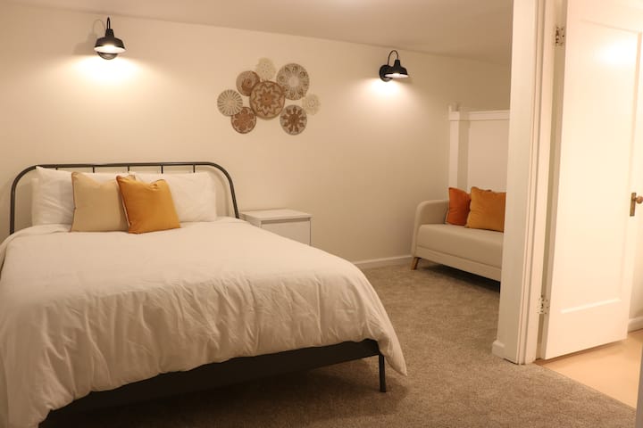 Basement Apartment - Portland, OR
