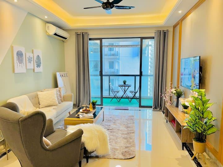 R&f @ Johor Bahru Comfort 3bedroom Condo 9-13pax - Woodlands