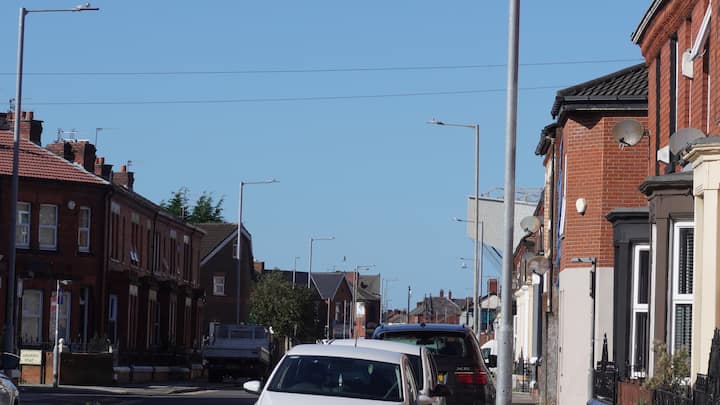 Two Bedroom Flat Only 400 Yards From Lfc Stadium - Liverpool