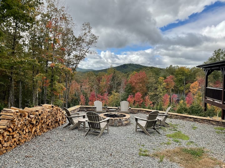Large Cabin With 2 Queen Bedrooms On Main Floor. - Blue Ridge, GA