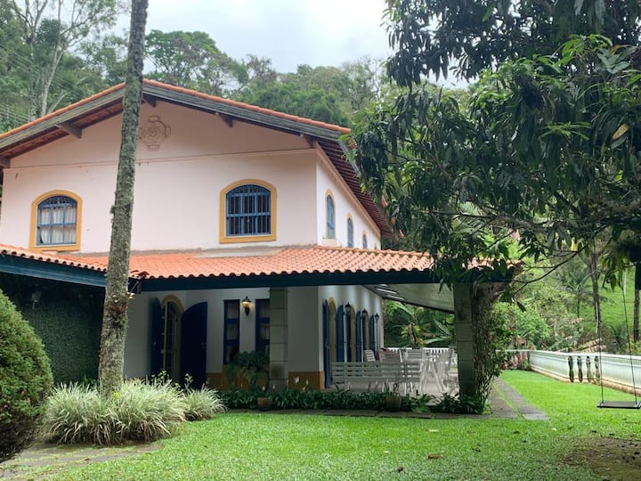 Casa Linda Com Jardim Exuberante - Teresópolis