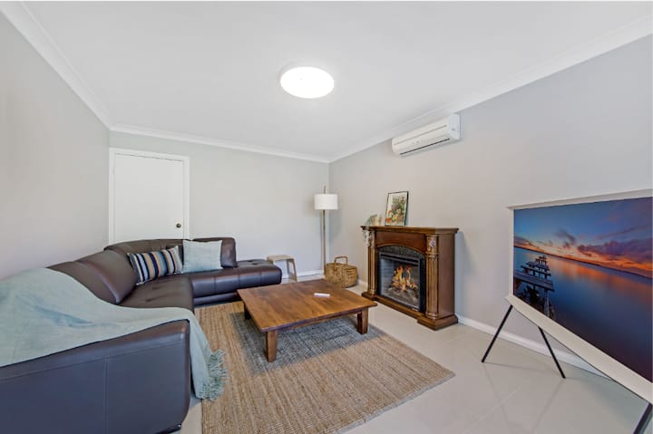 Cherrybrook 4-bedroom House - Sydney