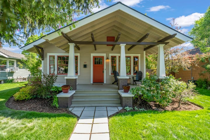 Downtown Bend Historic Bungalow *Hot Tub* - Bend, OR