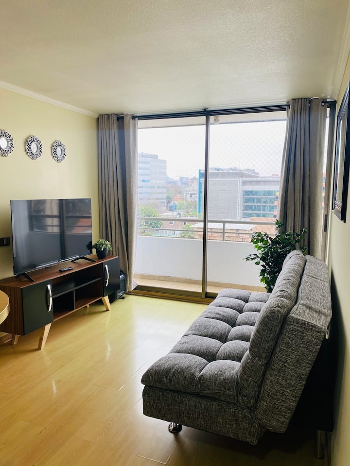 Apartamento En Providencia Con Estacionamiento - Santiago (Chile)
