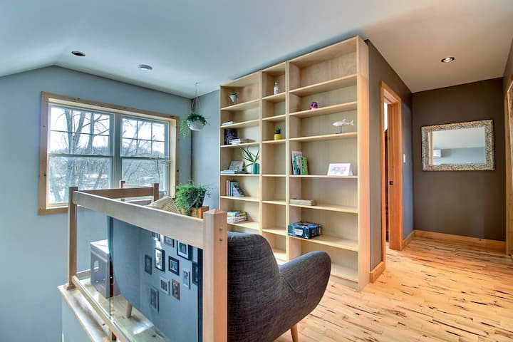 3-bedroom Lake House To Rent - Sherbrooke