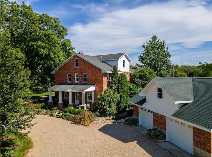 Private Estate On 42 Acres With Heated Pool - New Buffalo, MI