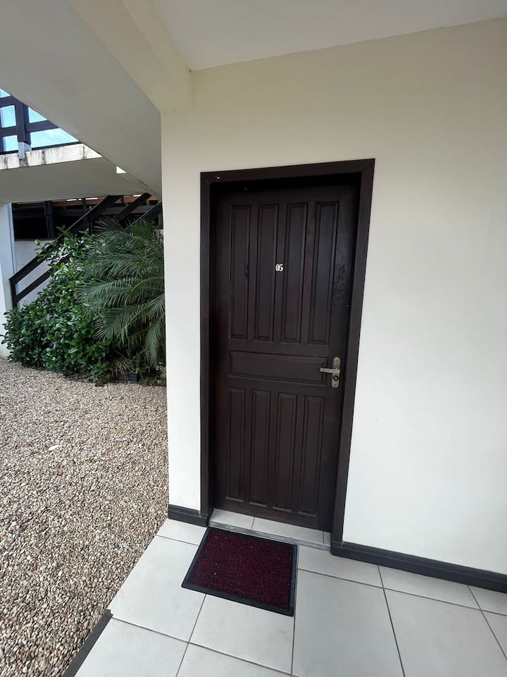 Jayloft 5 Kitnet Mobiliada Garopaba - Garopaba