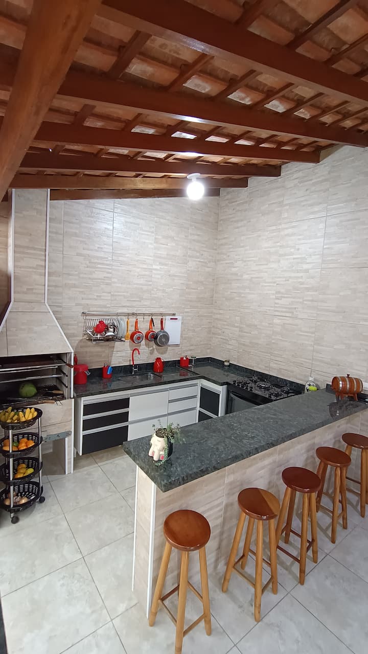 Edícula Com Suite E Espaço Gourmet - Ubatuba