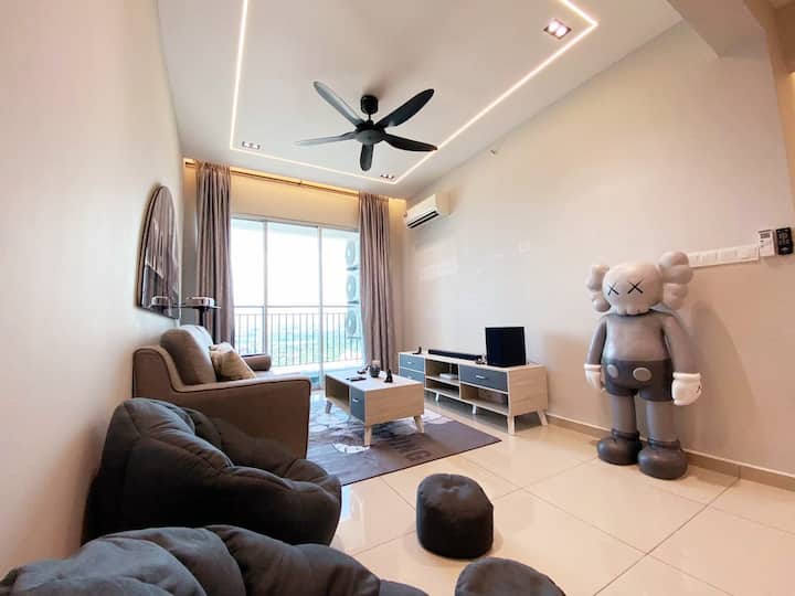 (Newly Reno May26) Kaws Theme 2br Suite I Metropol - Bukit Mertajam