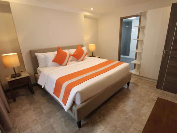 La Grande 2 Bedroom Suite In Angeles, Clark - Ángeles