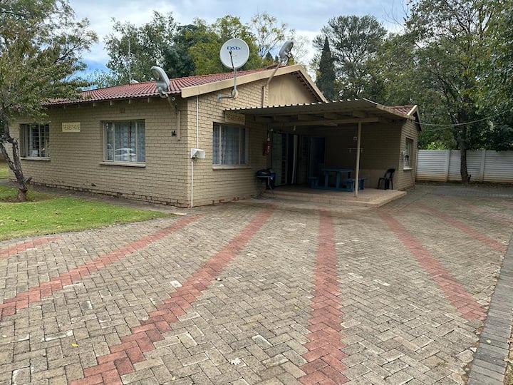 Vaal Weekend Getaway - House 14 - Vanderbijlpark