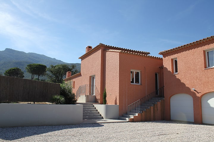 Modern 4 Bedroom Villa - Laroque-des-Albères