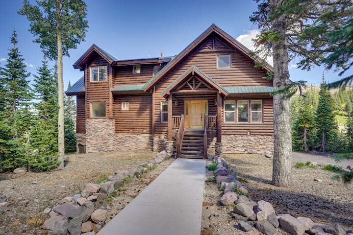 Cozy 4-bedroom Cabin In Brian Head, Ut - Brian Head, UT