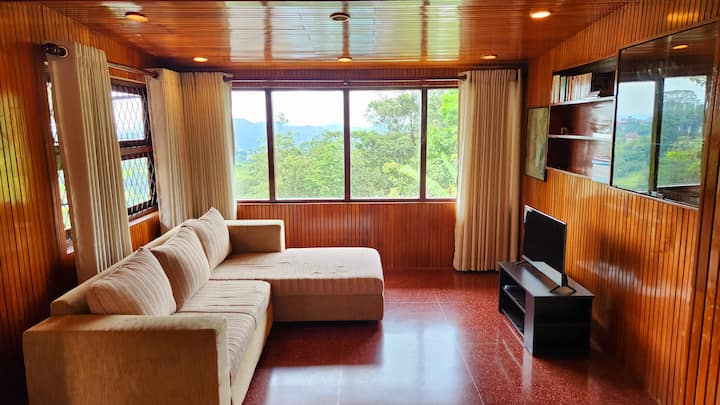 Scenic Villa In Beautiful Hantana Mountains, Kandy - Kandy